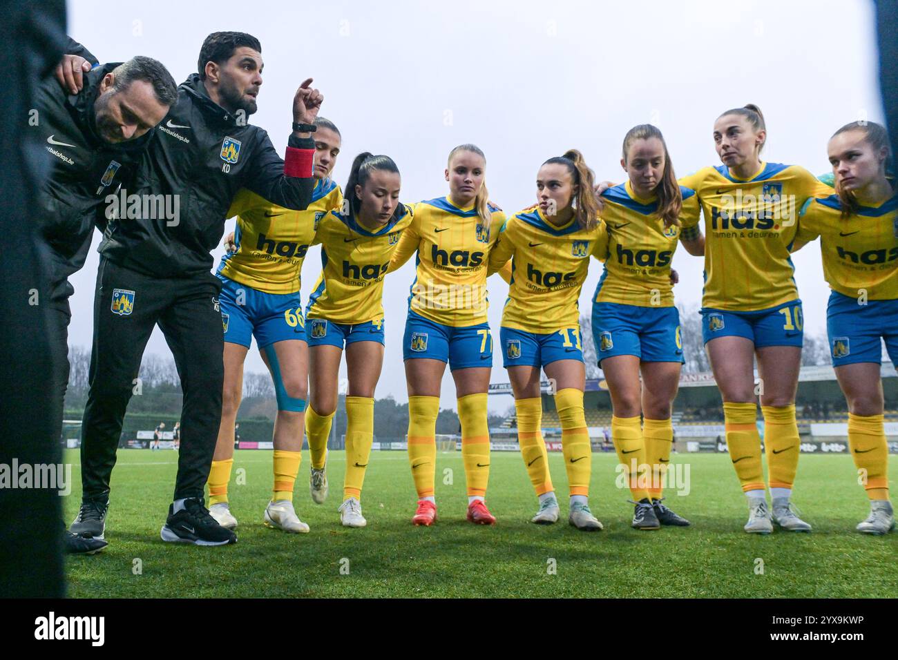 Westerlo, Belgium. 14th Dec, 2024. Team Westerlo pictured before a female soccer game between ...