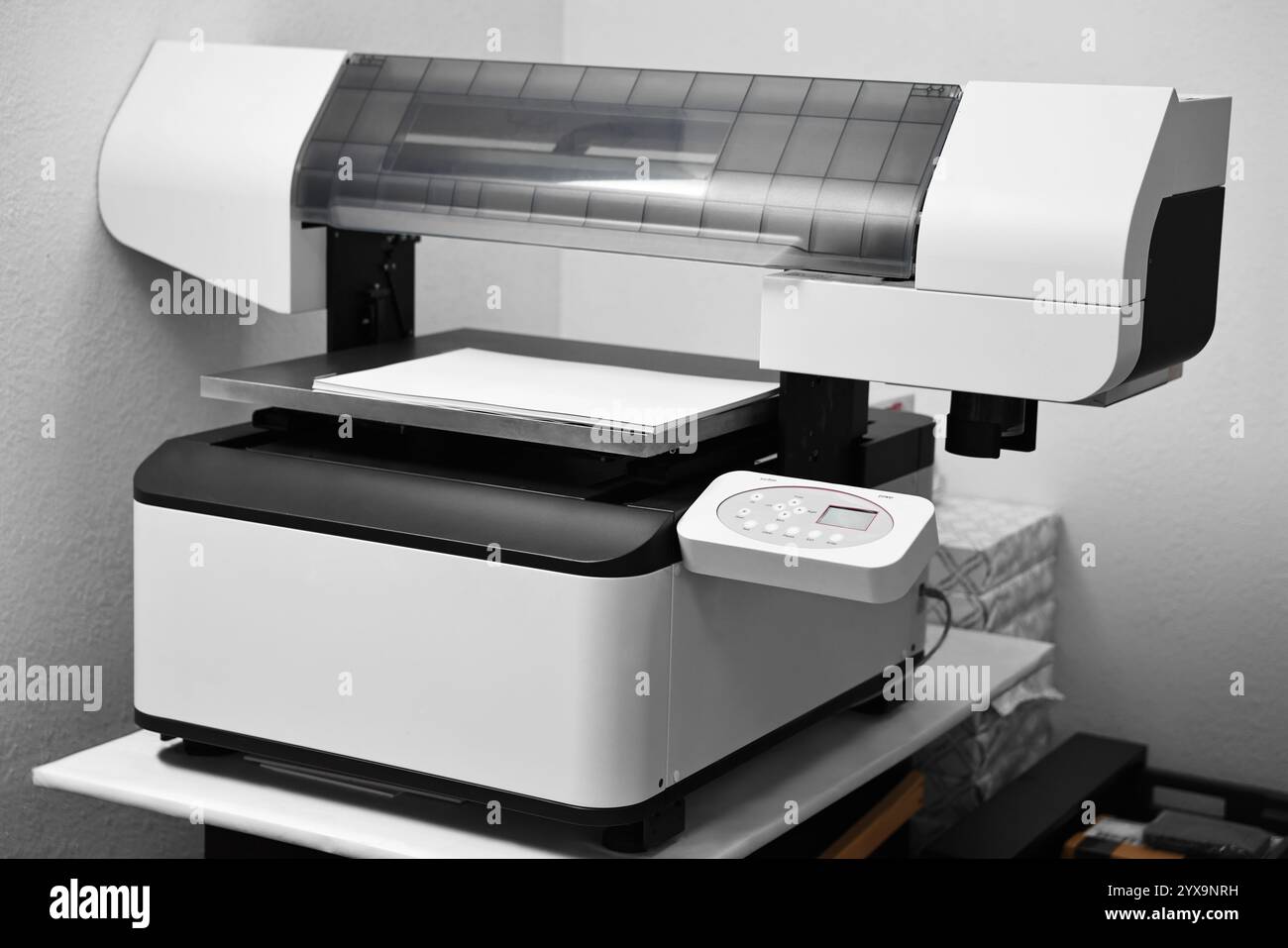 Printing uv hi-res stock photography and images - Alamy