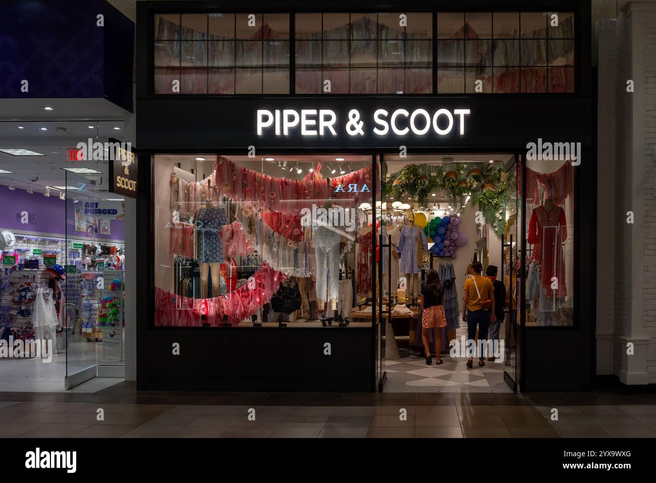 Piper and scoot hi-res stock photography and images - Alamy