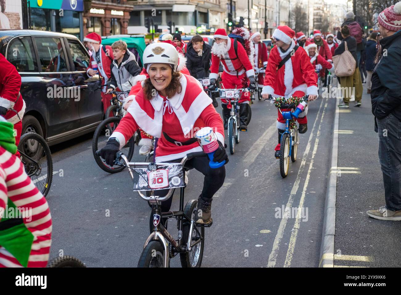Bmx lifes santa cruise hi-res stock photography and images - Alamy