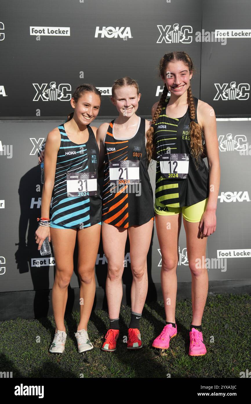 San Diego, California, USA. 14th Dec, 2024. Girls winner Elizabeth ...