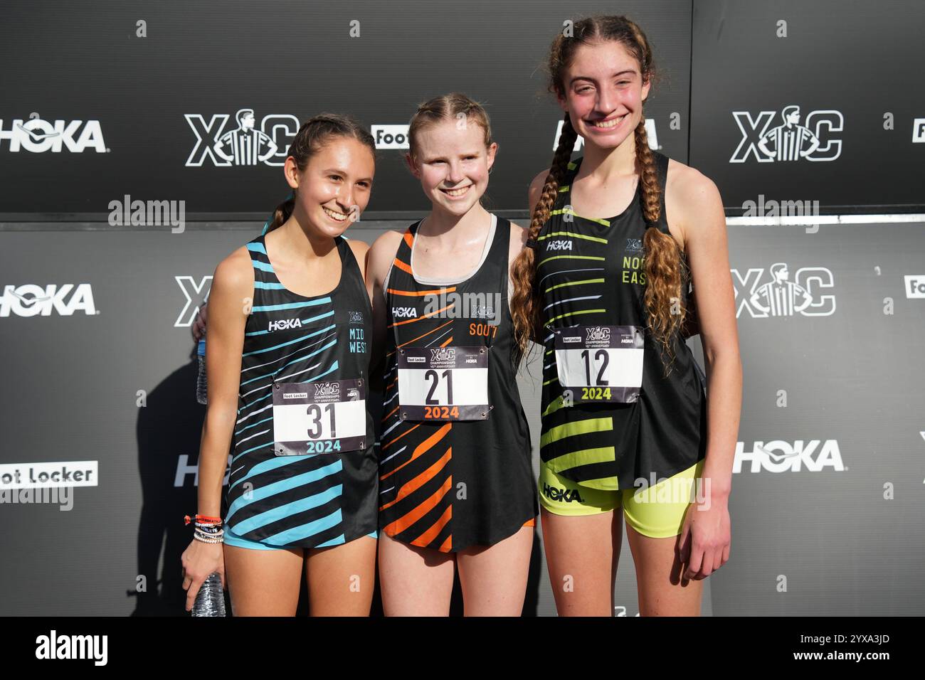 San Diego, California, USA. 14th Dec, 2024. Girls winner Elizabeth ...