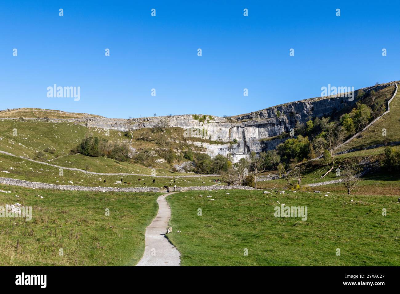Malham Cove limestone rock formation in the Yorkshire Dales national ...
