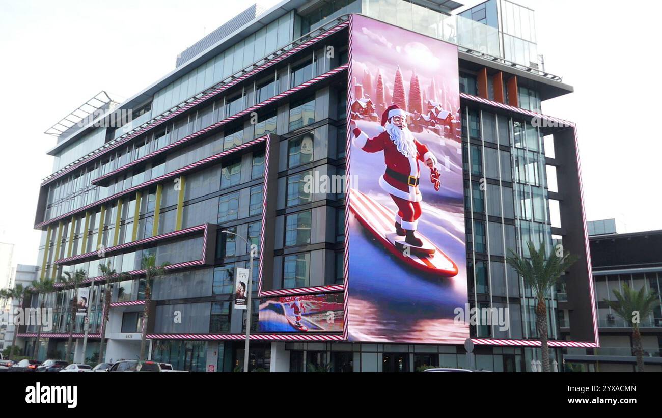 Los Angeles, California, USA 14th December 2024 Santa Claus Surfing ...