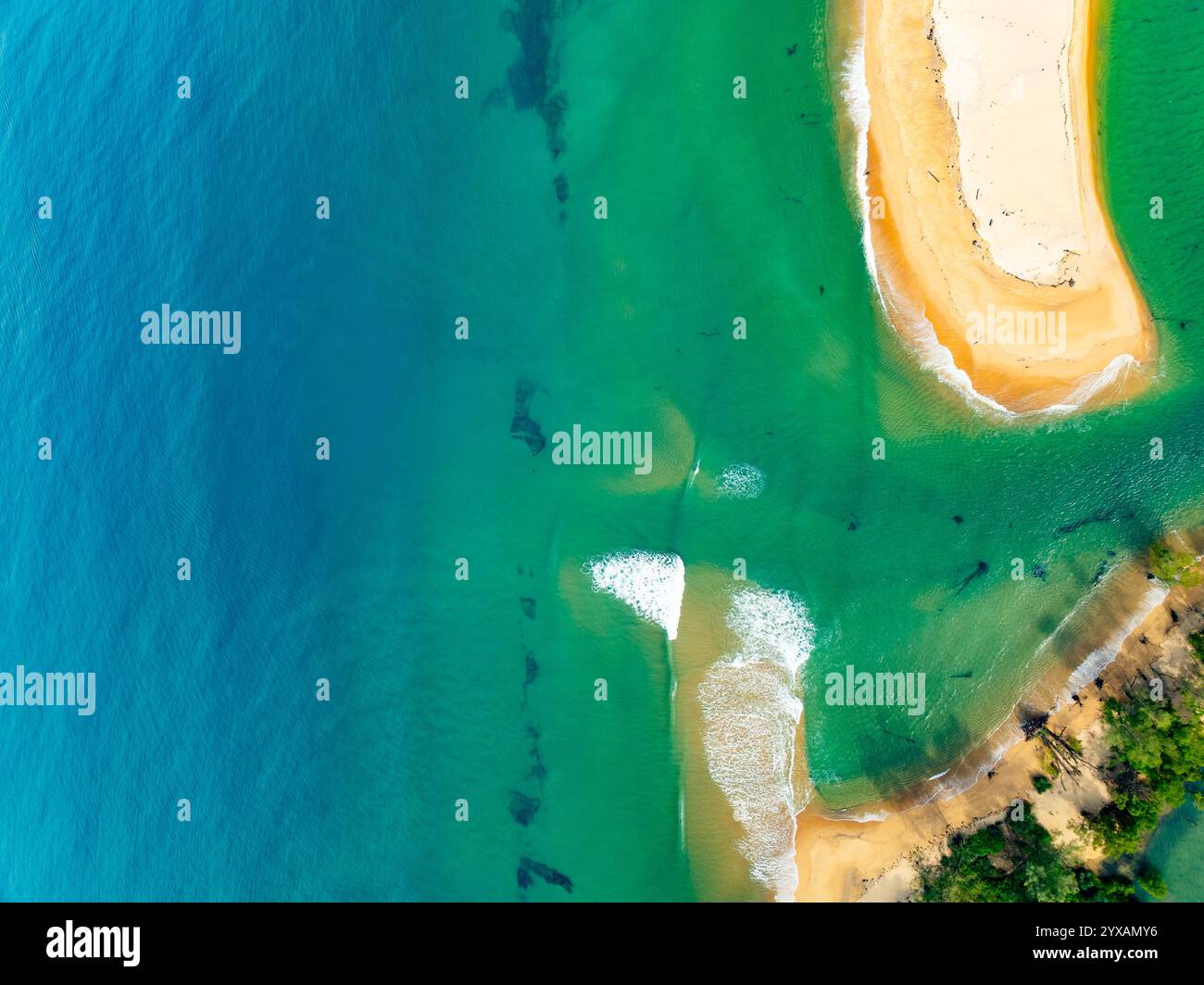 Beautiful sea surface hi-res stock photography and images - Alamy