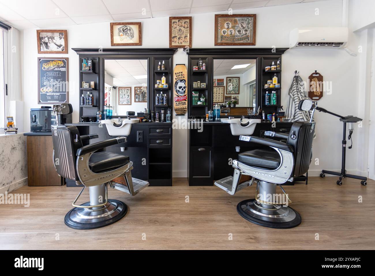 Barber shop interior window hi-res stock photography and images - Alamy