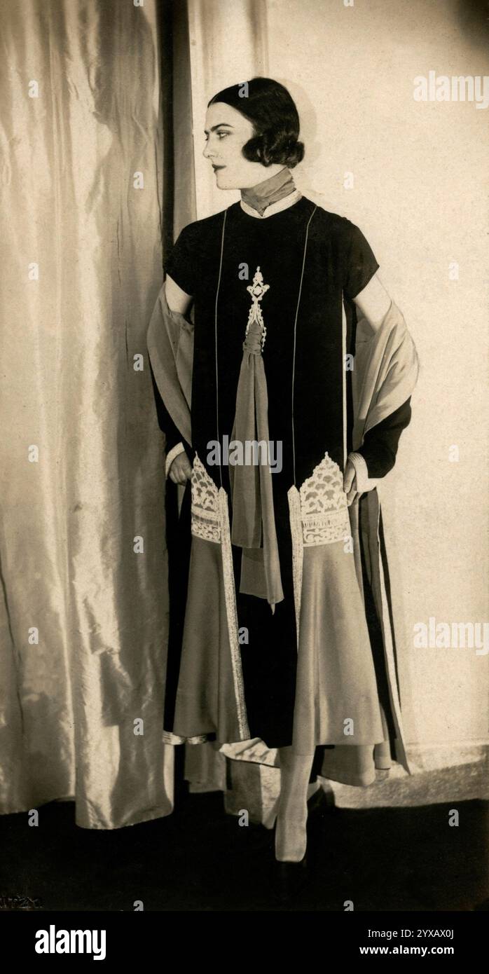 1920s fashion model hi-res stock photography and images - Alamy