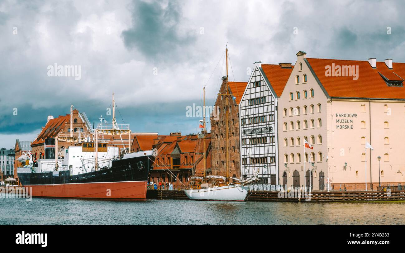 Sailing harbor river motlawa hi-res stock photography and images - Alamy