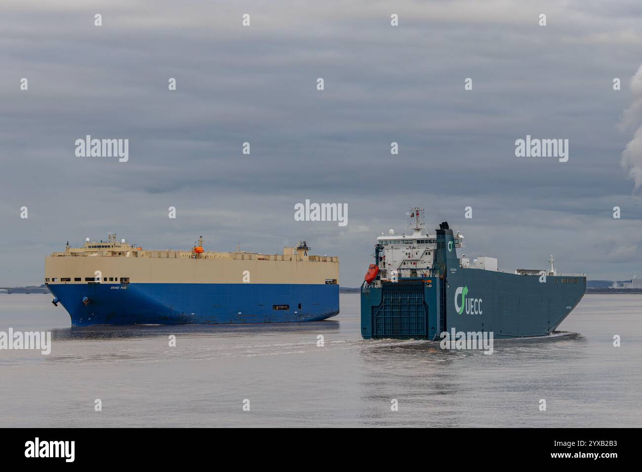 Vehicle carriers Grand Pavo and Autosun passing each other off Battery ...