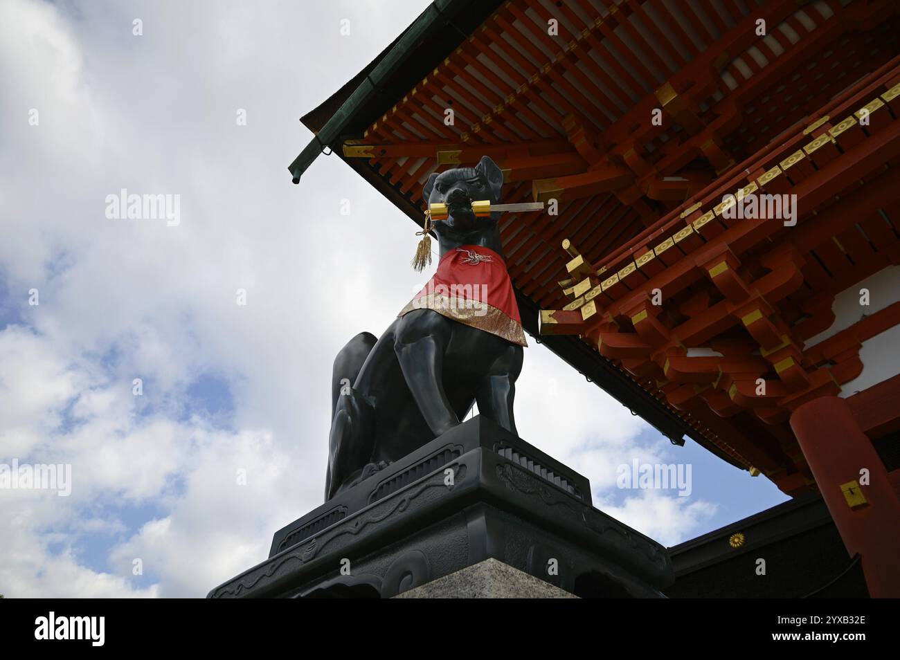 Japanese Inari Ōkami the traditional Kami of fox symbol of prosperity ...