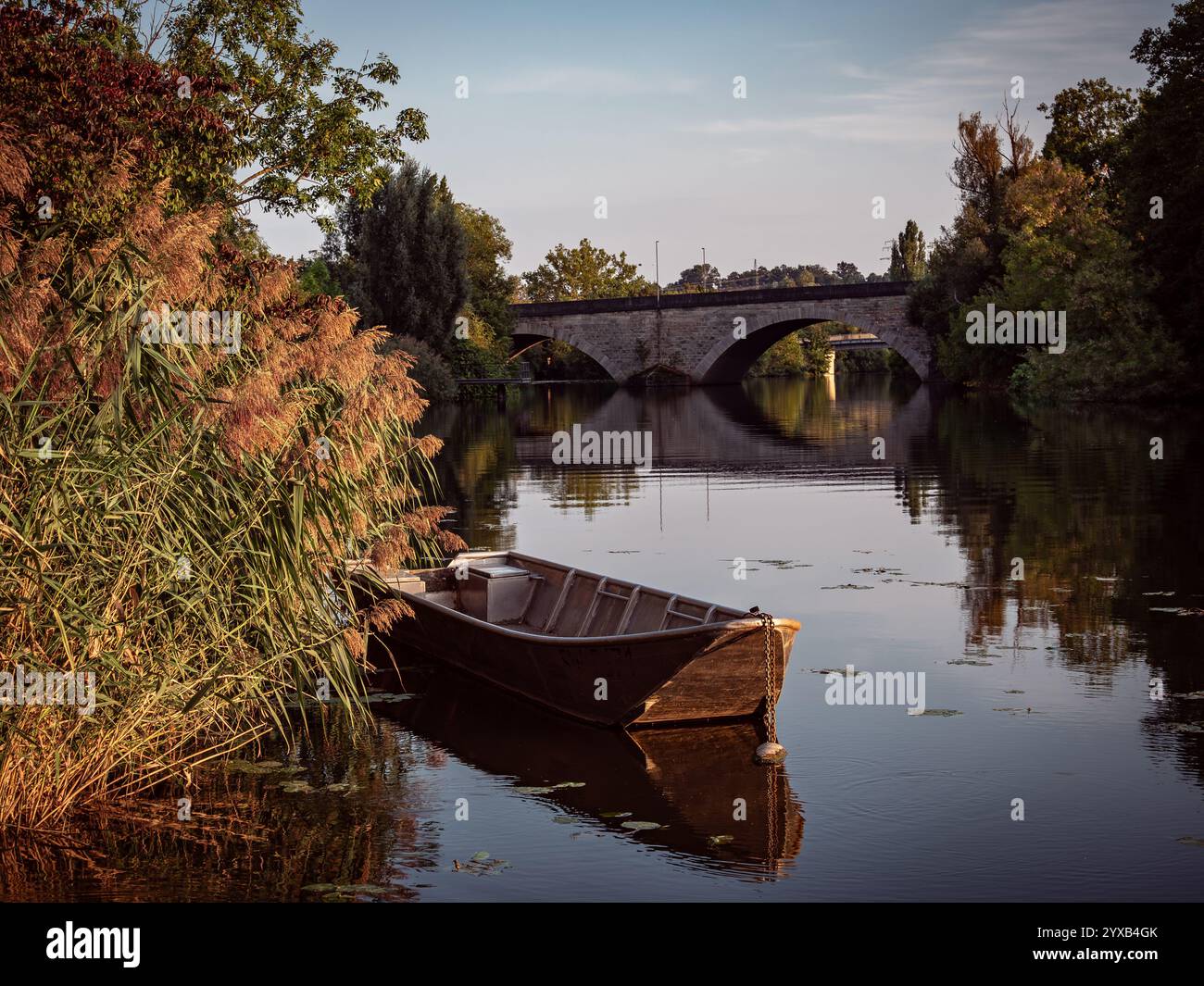 Kleines boot hi-res stock photography and images - Alamy