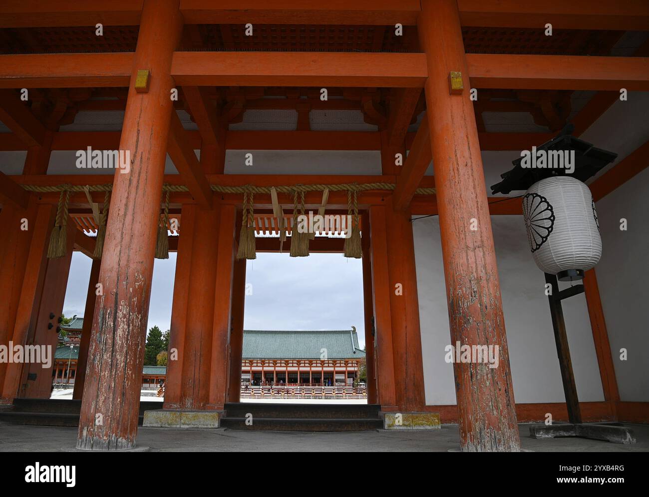 Scenic view of the Daigokuden Hall as seen from the Outemmon Gate at ...