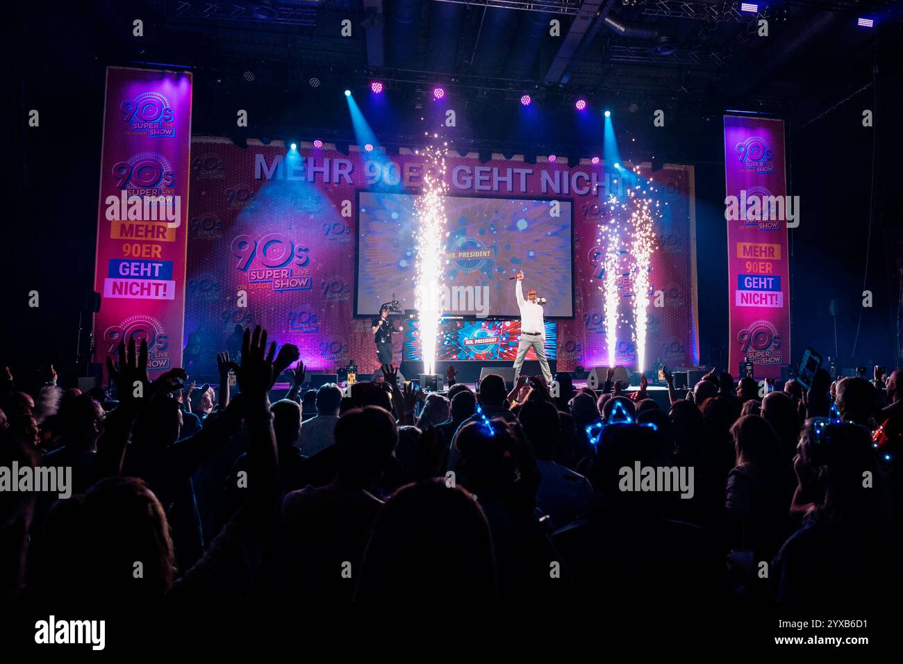 LayZe aka Mr. President bei der 90s Super Show 2024 in der Messehalle ...