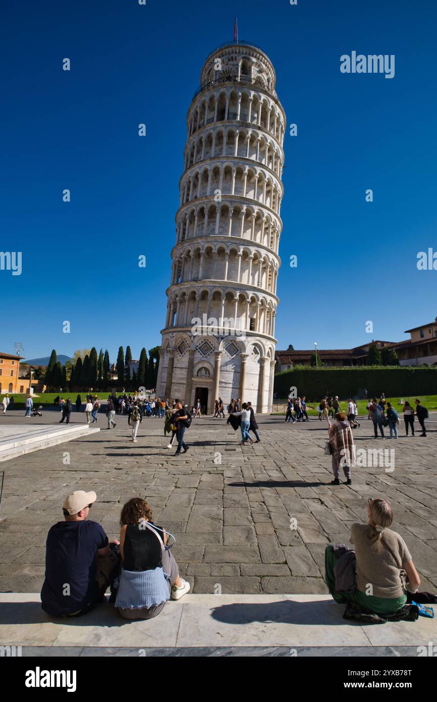 View of the leaning tower of Pisa Stock Photo - Alamy