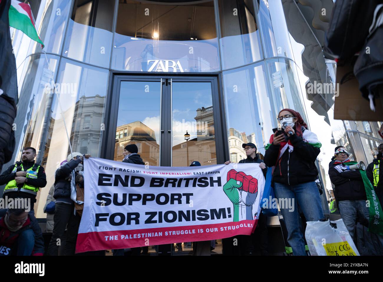 Rolling picket on Oxford Street organised by FRFI targeting Zara, Nike ...