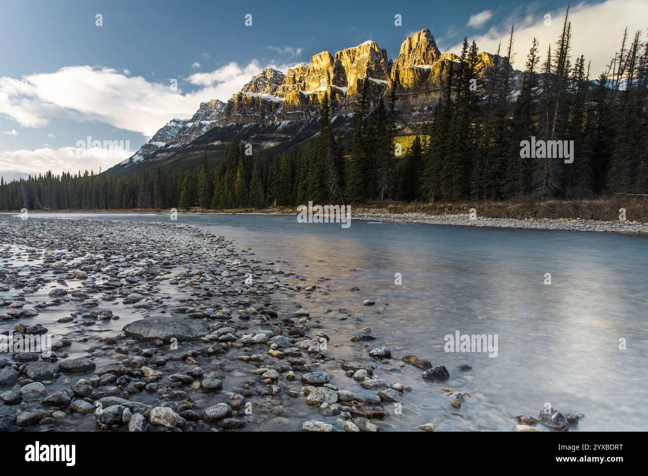 Canadian shield mountain hi-res stock photography and images - Alamy