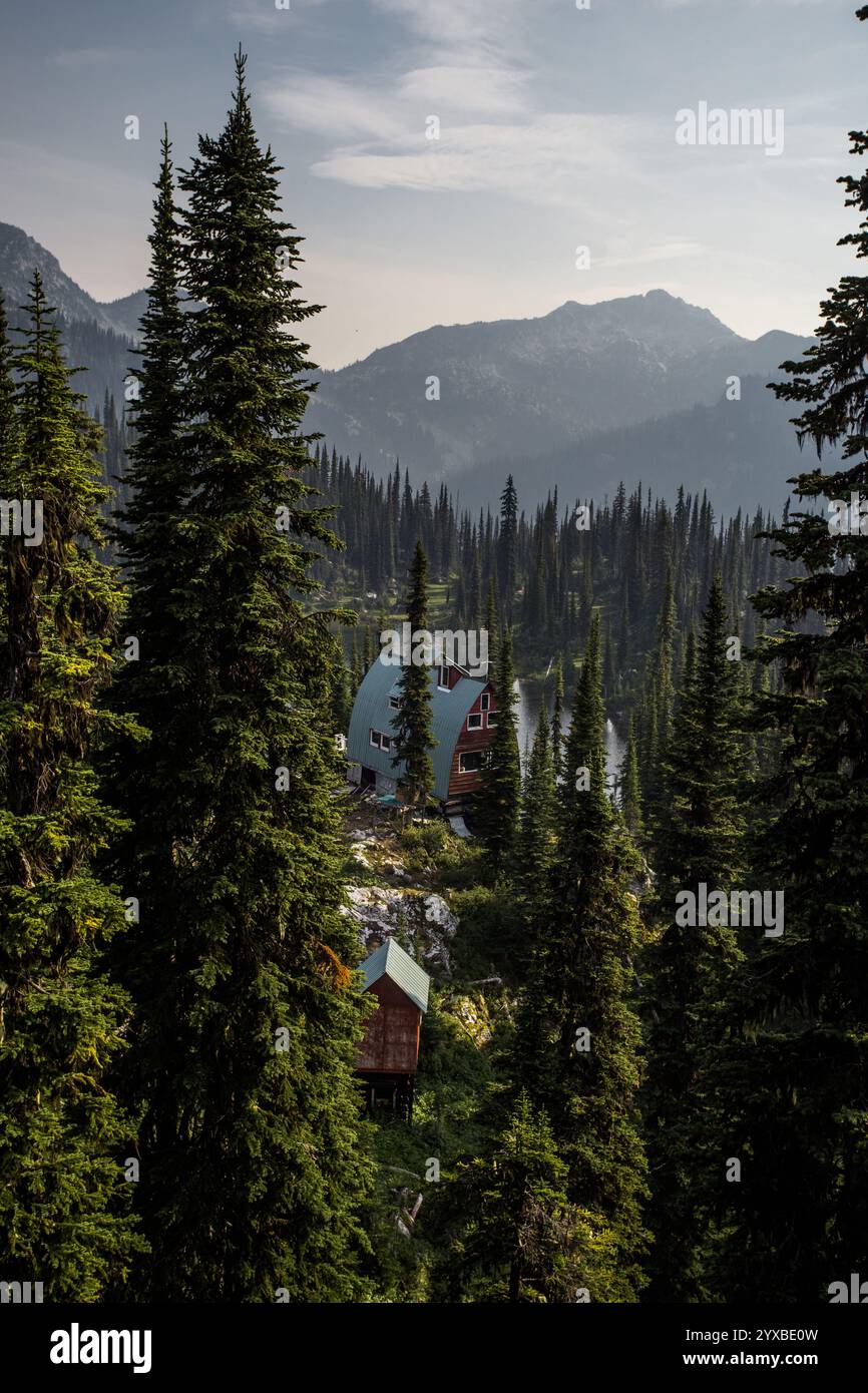 Canadian lakes and rivers hi-res stock photography and images - Alamy