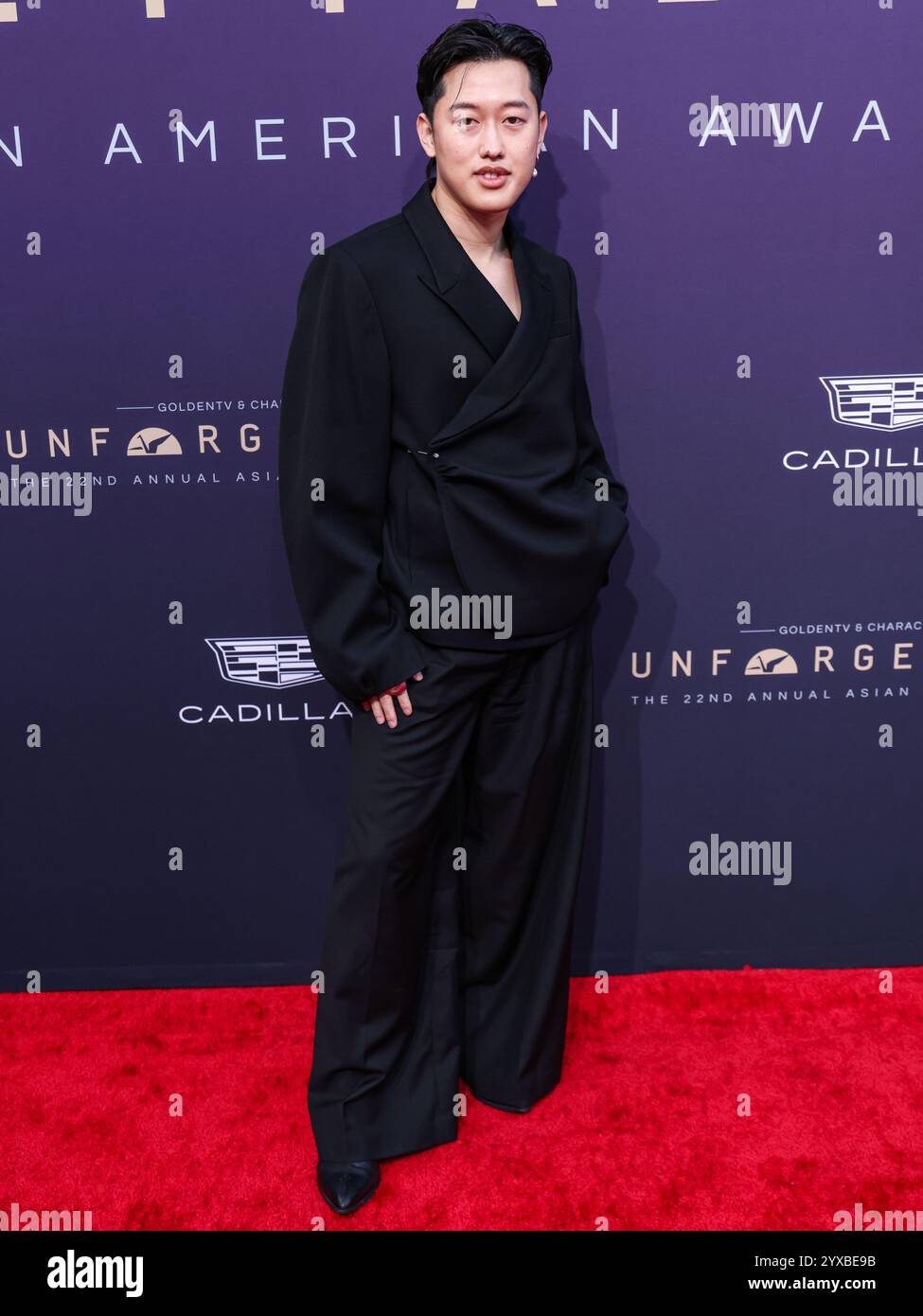 BEVERLY HILLS, LOS ANGELES, CALIFORNIA, USA - DECEMBER 14: David Suh ...