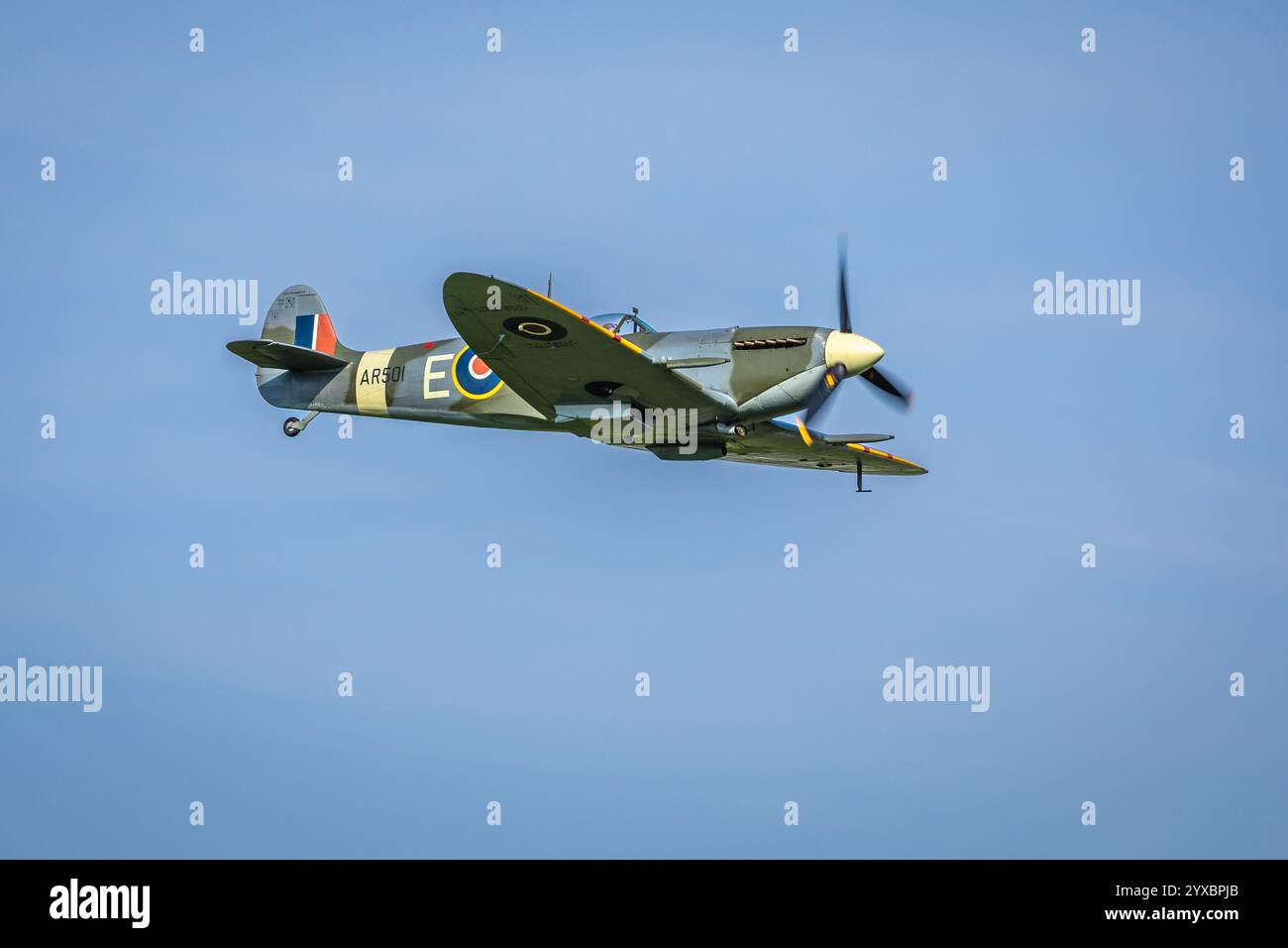 Supermarine Spitfire AR501, airborne at the Best of British Air Show ...