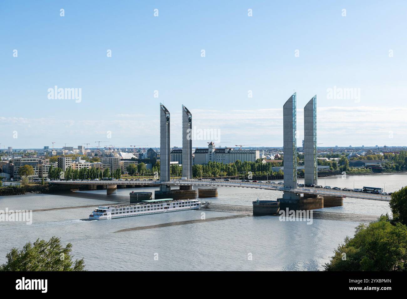 Bordeaux built ship hi-res stock photography and images - Alamy