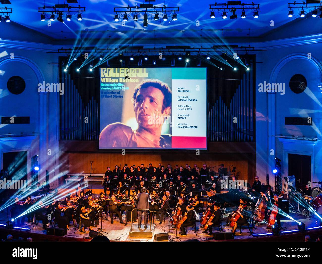 Seat symphonic concert hall hi-res stock photography and images - Alamy