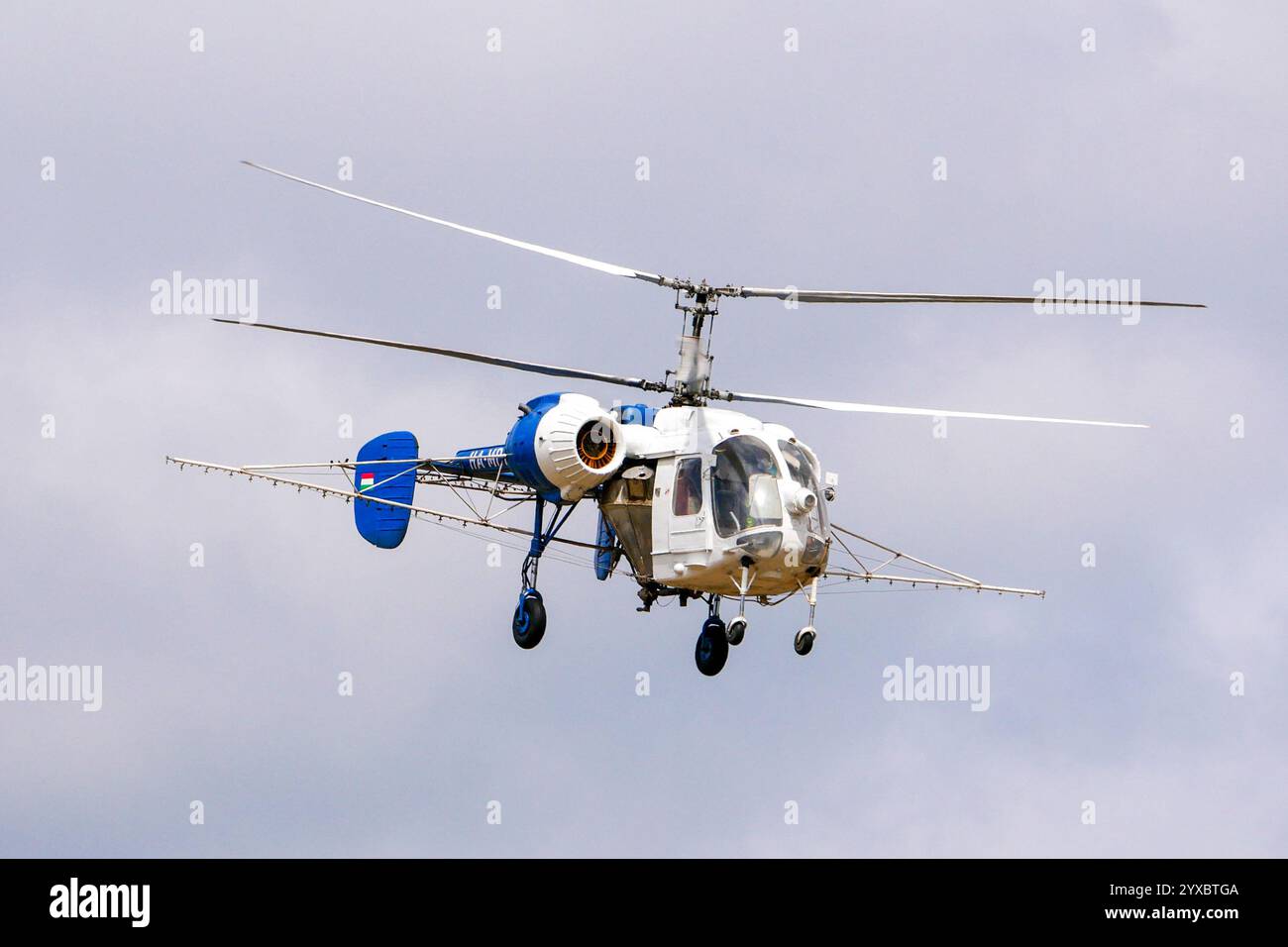 Kamov ka 26 helicopter hi-res stock photography and images - Alamy