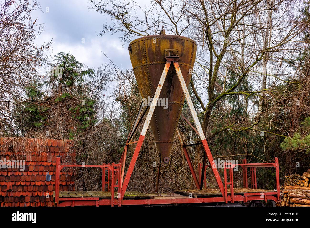 Vintage farm grain silo hi-res stock photography and images - Alamy