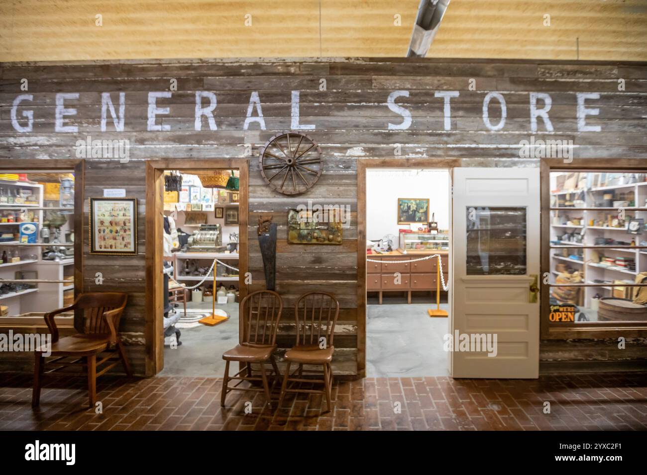 Old general store hi-res stock photography and images - Alamy