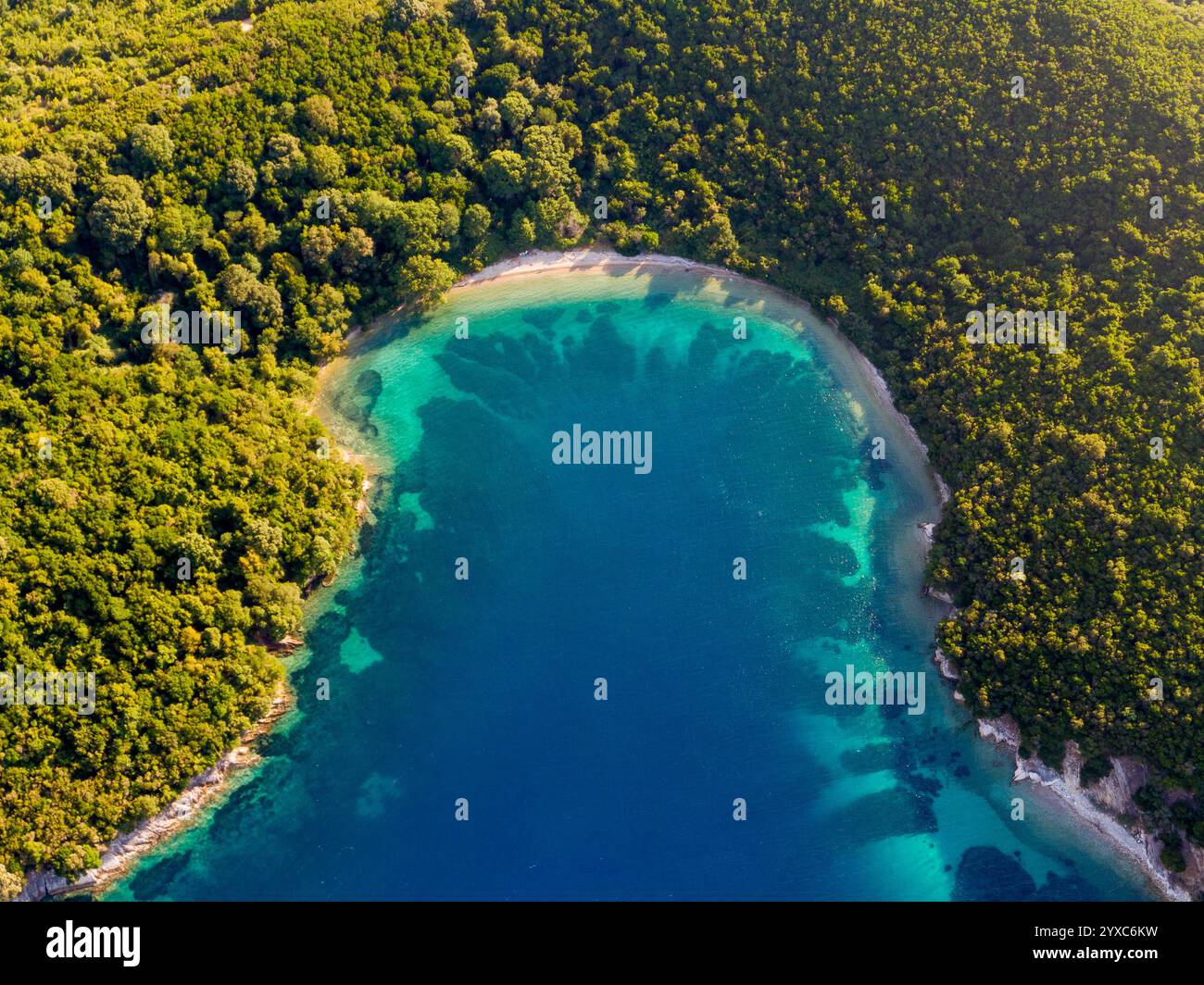 Secluded cove turquoise waters hi-res stock photography and images - Alamy