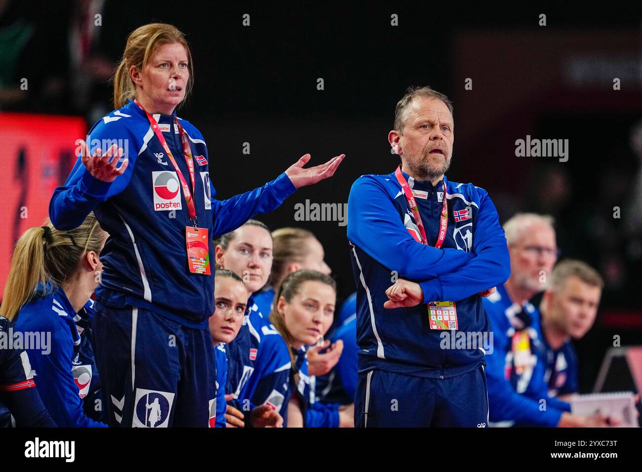 Vienna, Austria 20241215. Assistant coach Tonje Larsen and Norwegian ...