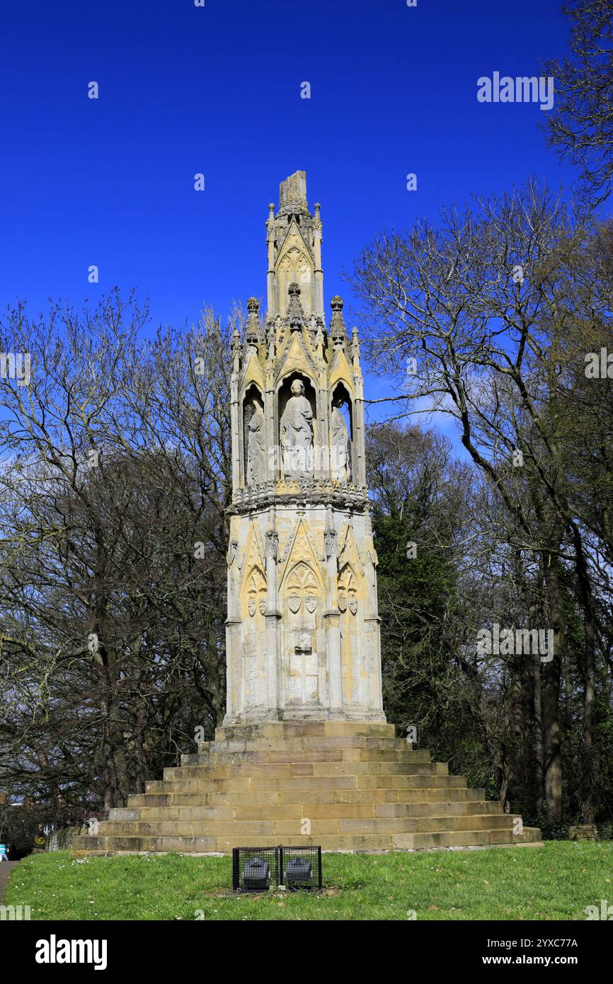 The Eleanor Cross at Hardingstone, Northampton town, Northamptonshire ...