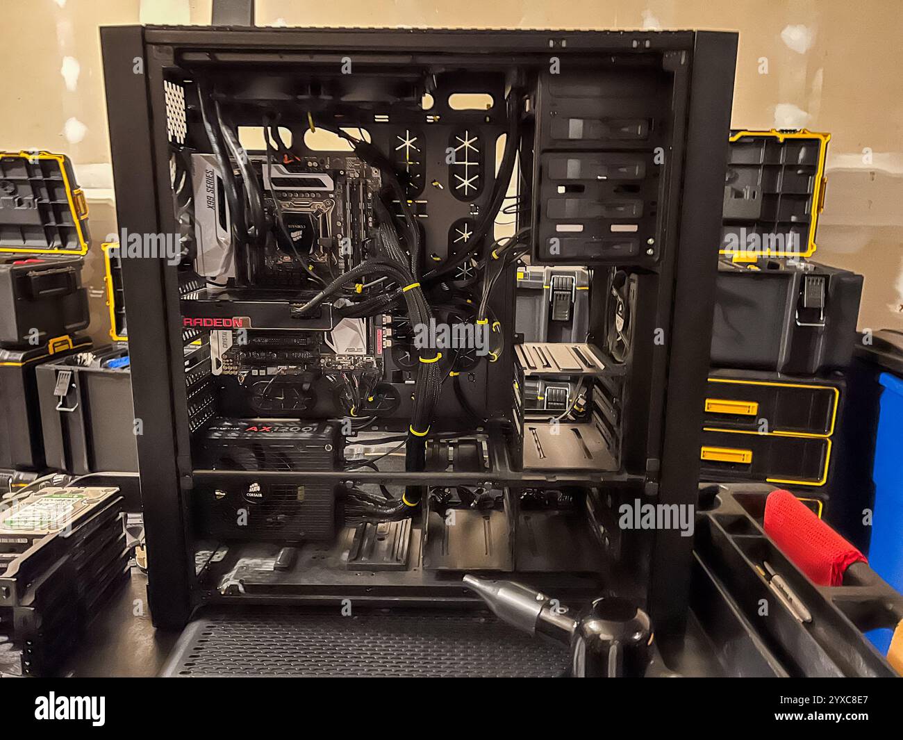 Custom built pc hi-res stock photography and images - Alamy