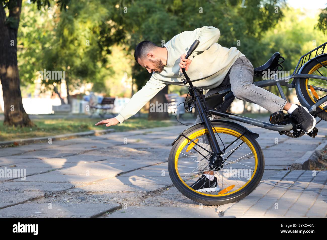 Bike race crash falling hi-res stock photography and images - Alamy