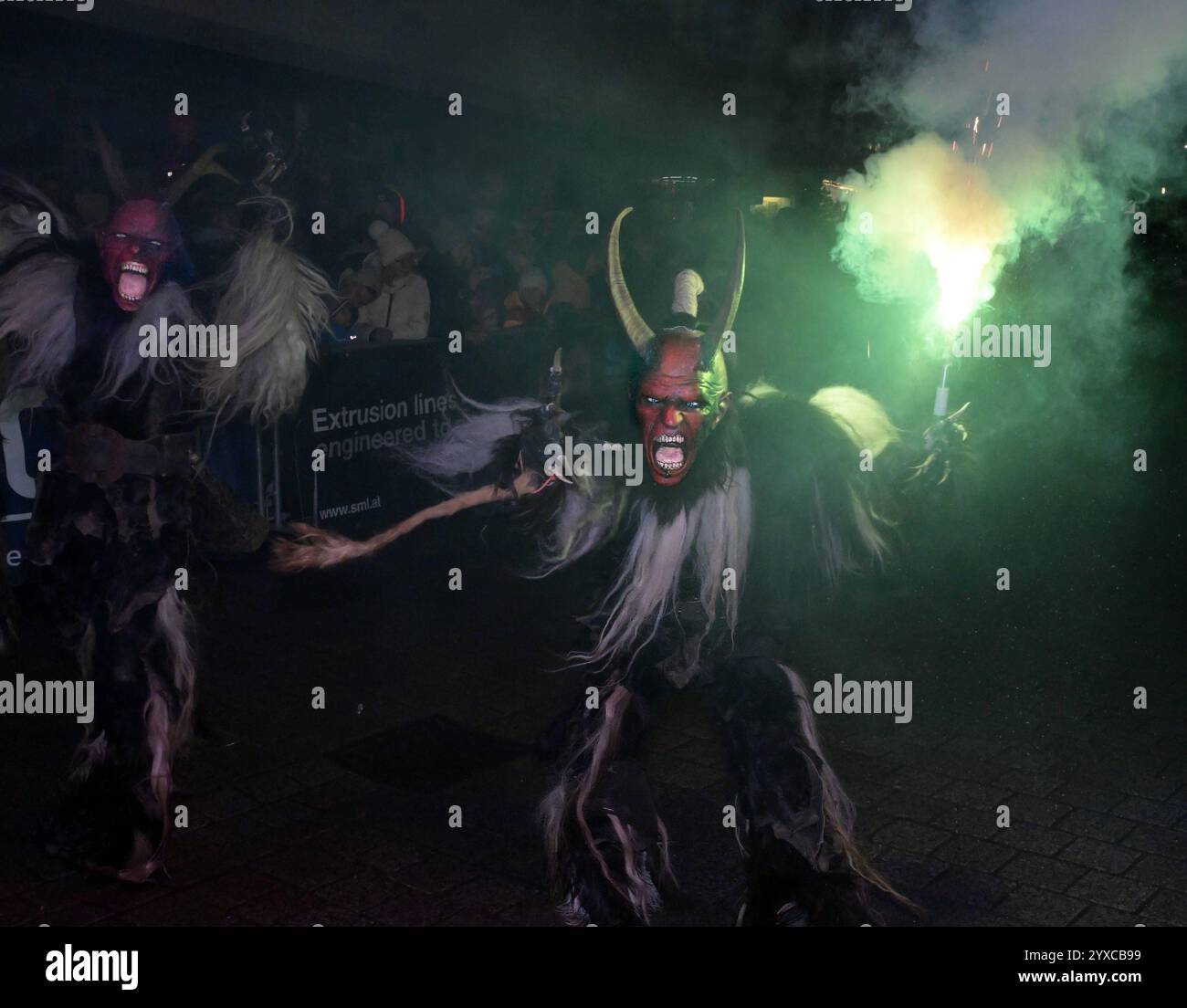 Rechten- und Krampus Grosslauf in Altmünster am Traunsee im ...