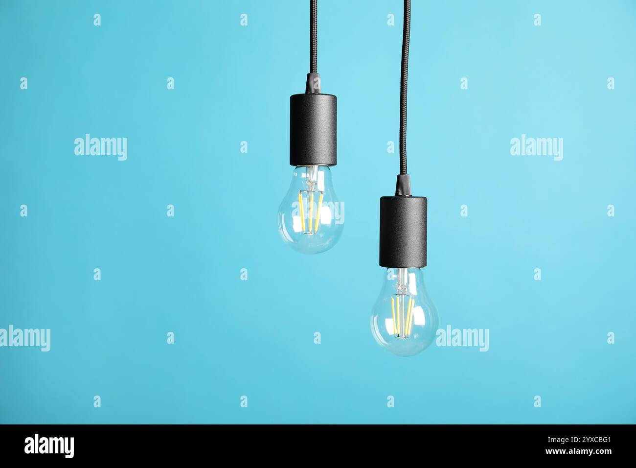 String incandescent light bulbs hi-res stock photography and images - Alamy