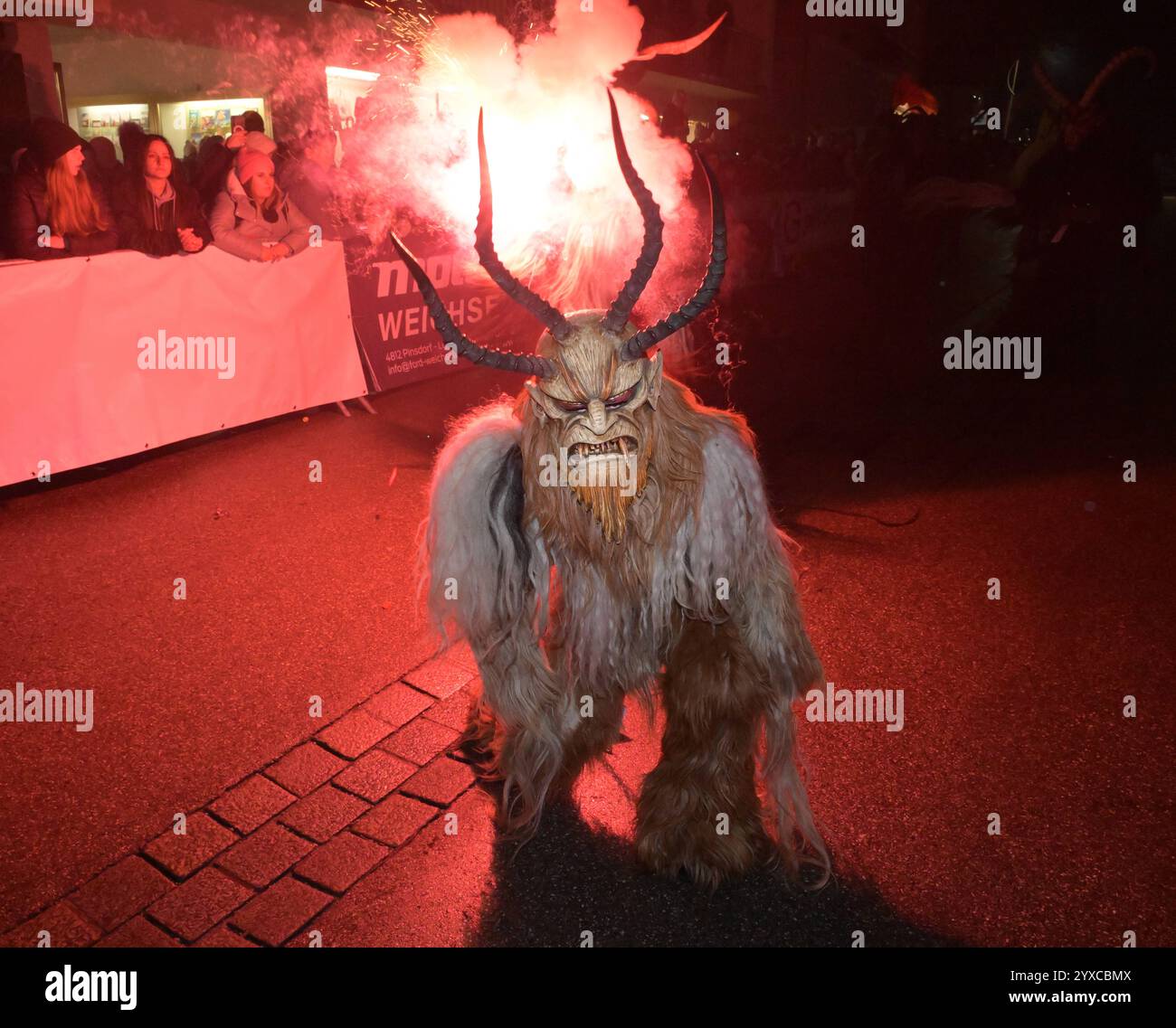 Rechten- und Krampus Grosslauf in Altmünster am Traunsee im ...