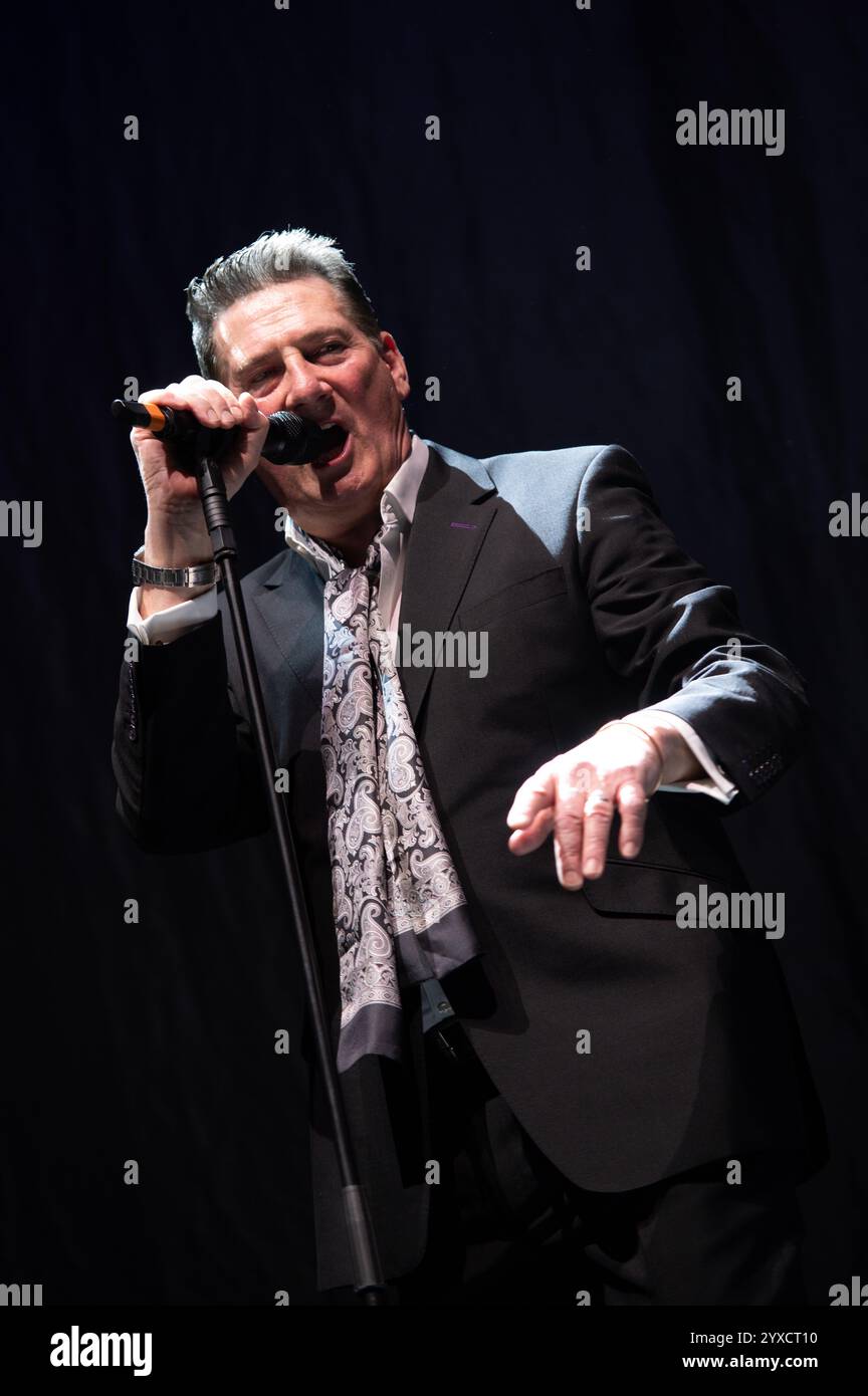 London, United Kingdom. 15th Dicember 2024. It's 80s revival night at ...