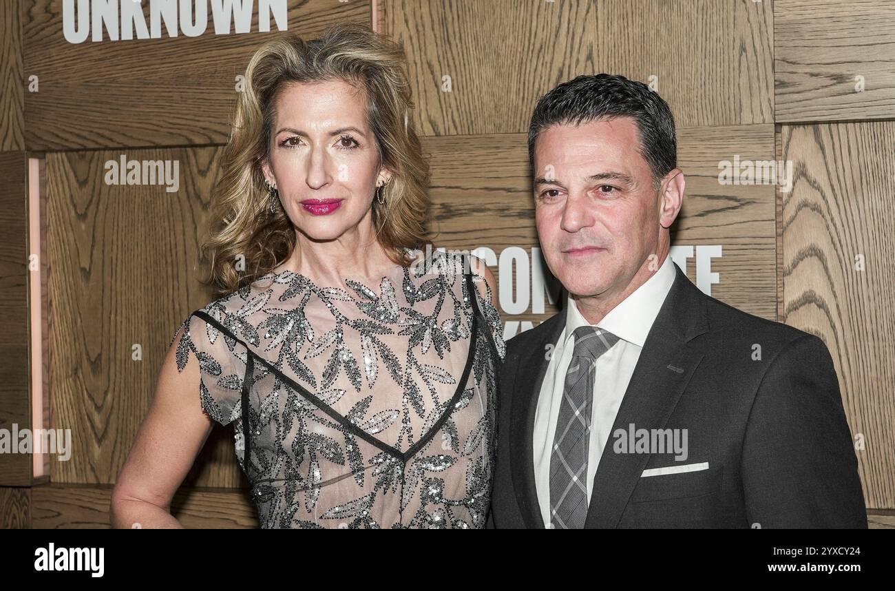 NEW YORK, NEW YORK - DECEMBER 13, 2024: (L) Actress Alysia Reiner and ...