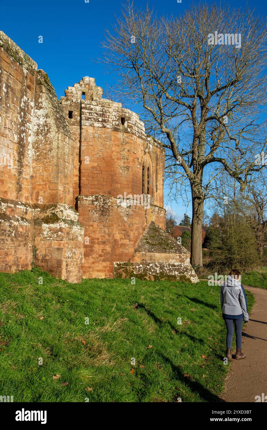 The remains of Kenilworth castle Warwickshire, built after the Norman ...