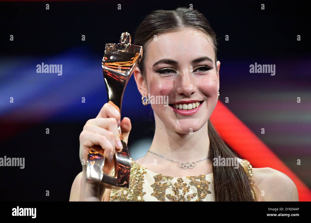 Baden Baden, Germany. 15th Dec, 2024. Gymnast Darja Varfolomeev holds ...