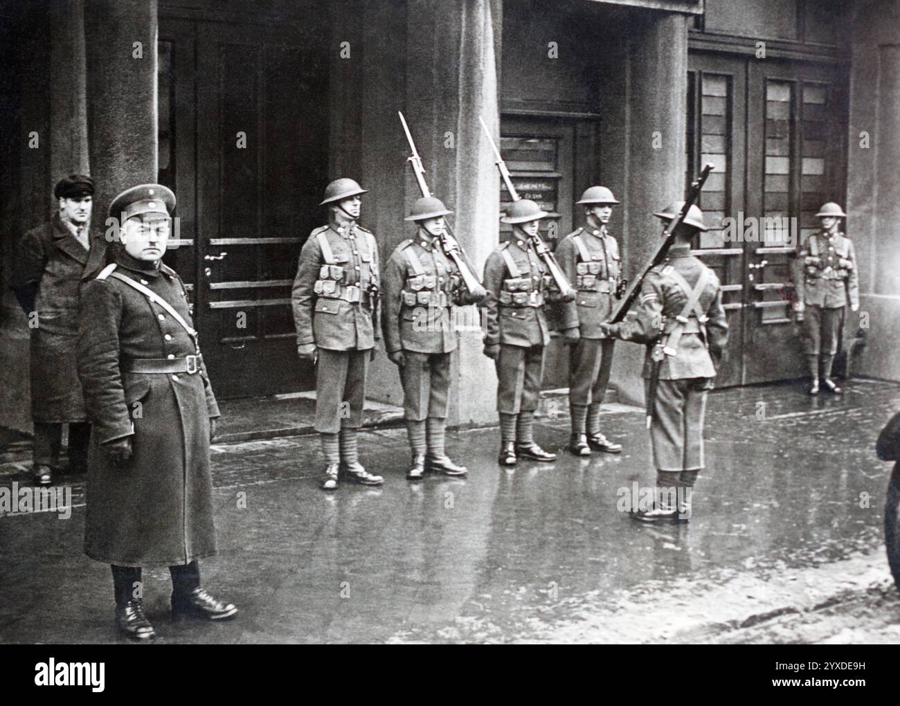 British soldiers of the League of Nations peacekeeping force guarding ...