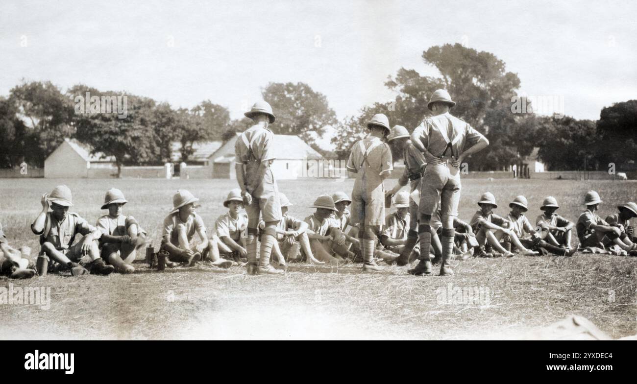 British soldiers of the Queen's Royal Regiment (West Surrey) having a ...