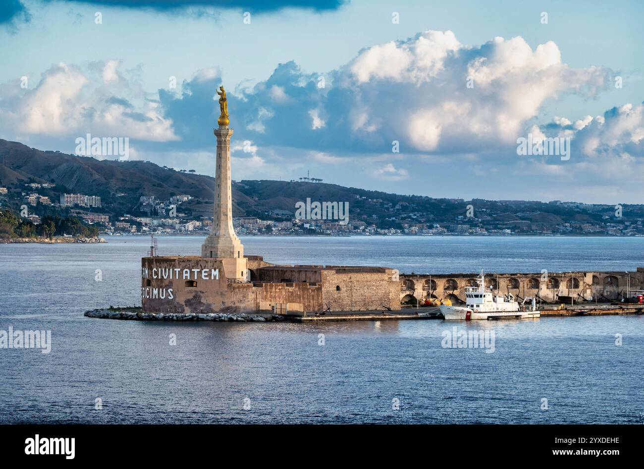 The Golden Madonna della Lettera statue at the entrance to Messina ...