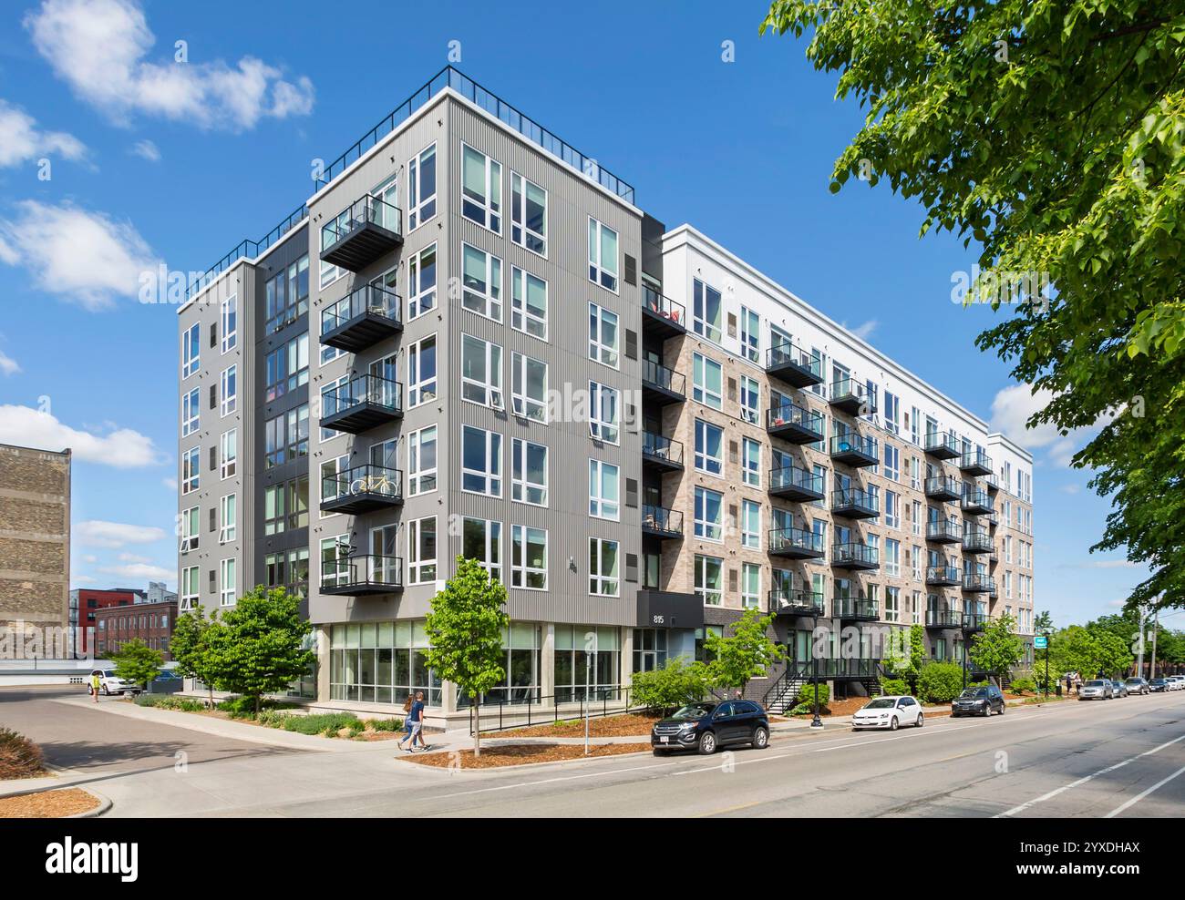 New apartment building in North Loop neighborhood of downtown ...