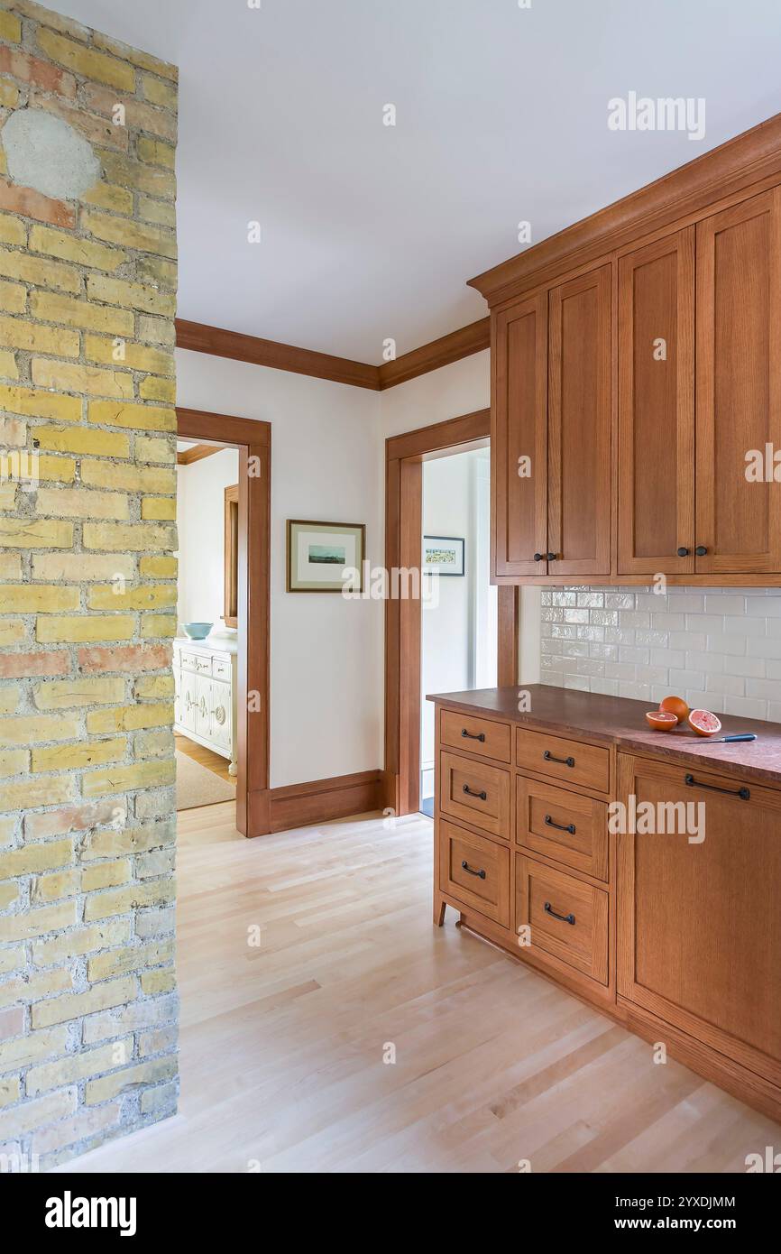 Two entryways into kitchen hi-res stock photography and images - Alamy