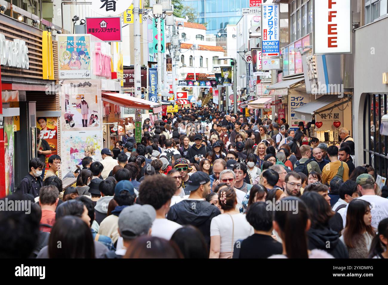 Tokyo japan crowd people street hi-res stock photography and images - Alamy