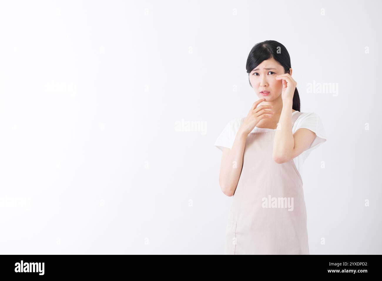 Sad japanese woman hi-res stock photography and images - Alamy