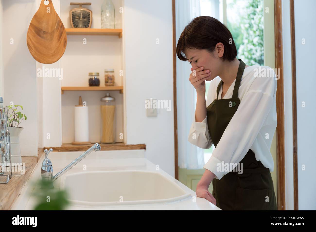 Woman vomiting hi-res stock photography and images - Alamy