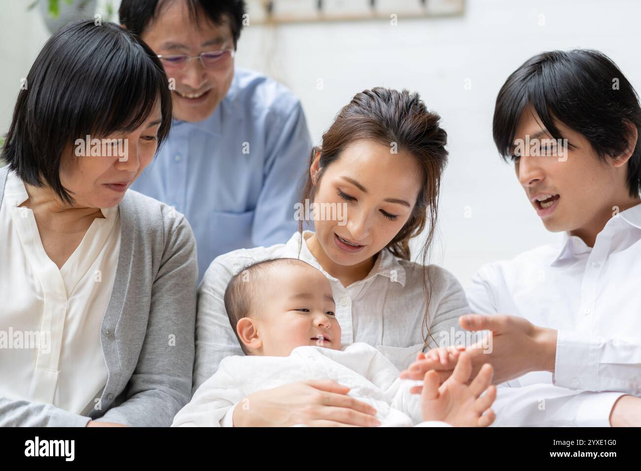 Japanese three-generation family Stock Photo - Alamy