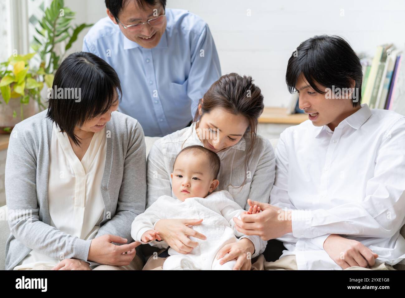 Japanese three-generation family Stock Photo - Alamy